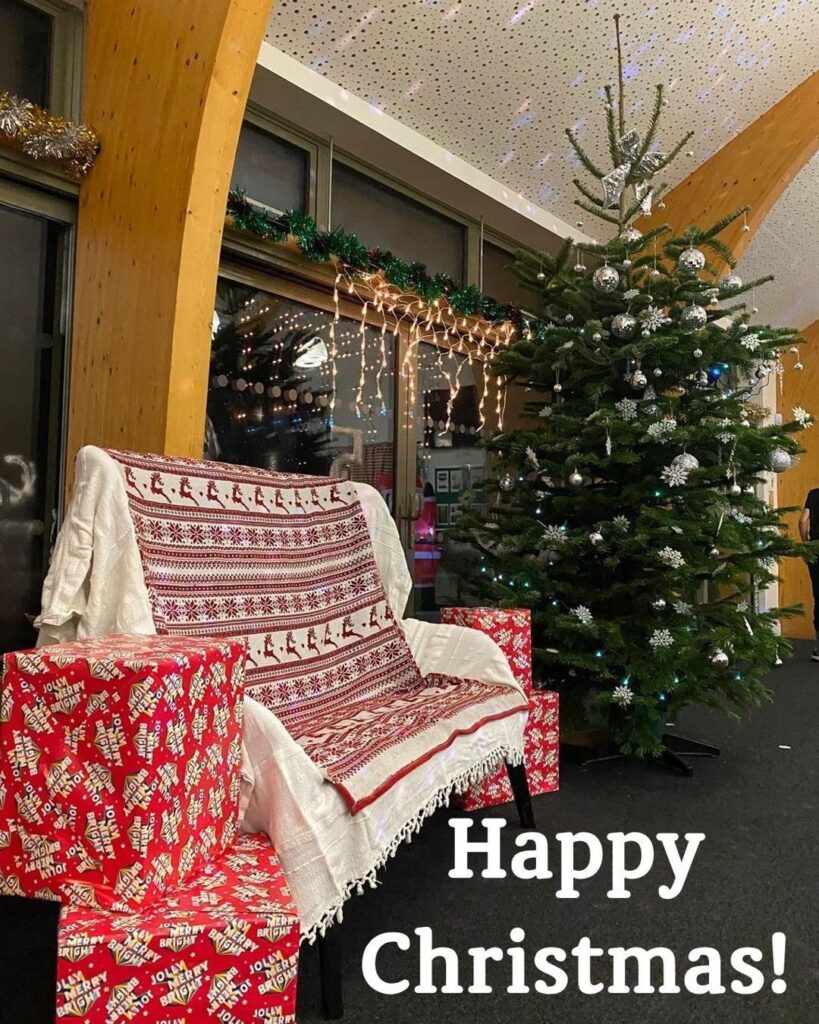 Mr Tumble visits Thomley for an episode of 'Something Special'... - Thomley